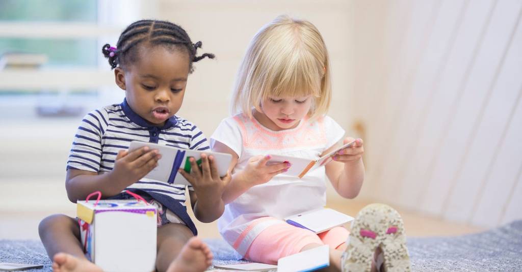 What is Associative Play in Early Childhood Development? | Lillio